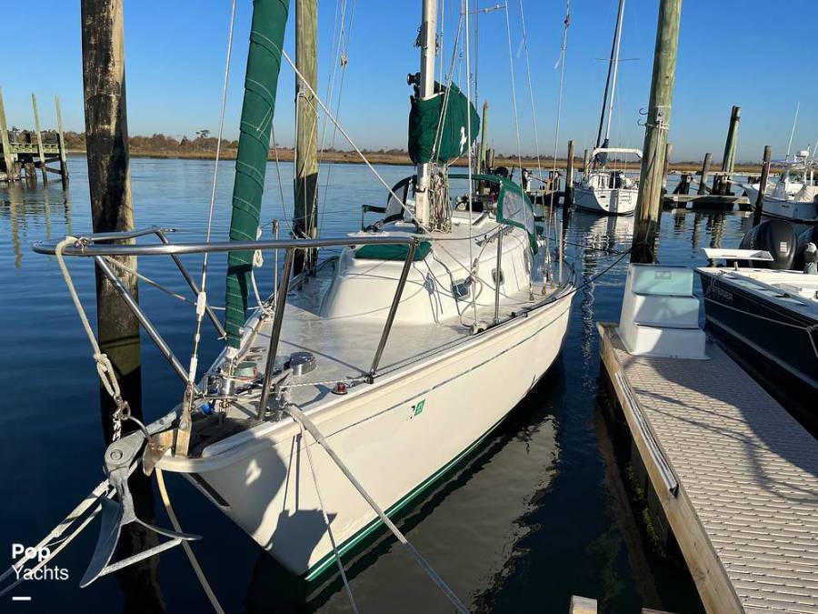 1977 Pearson 30 Sail Boats, Sloop Sail Boats For Sale in Freeport, New York