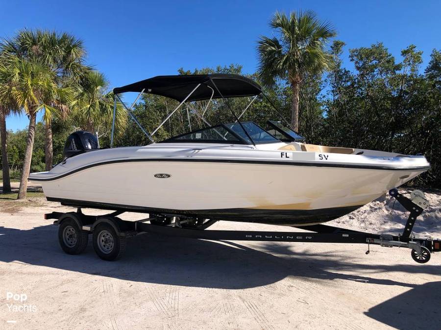 2021 Sea Ray SPX 210 Power Boats, Bowriders For Sale in Melbourne, Florida