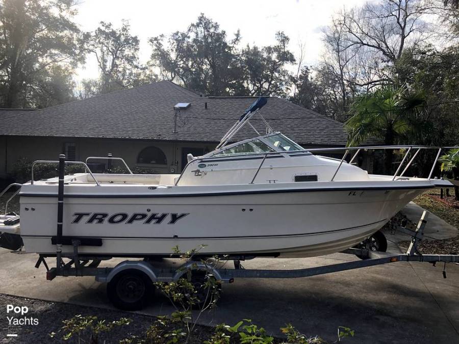2009 Trophy 2152 Power Boats, Walkaround Boats For Sale in Silver ...