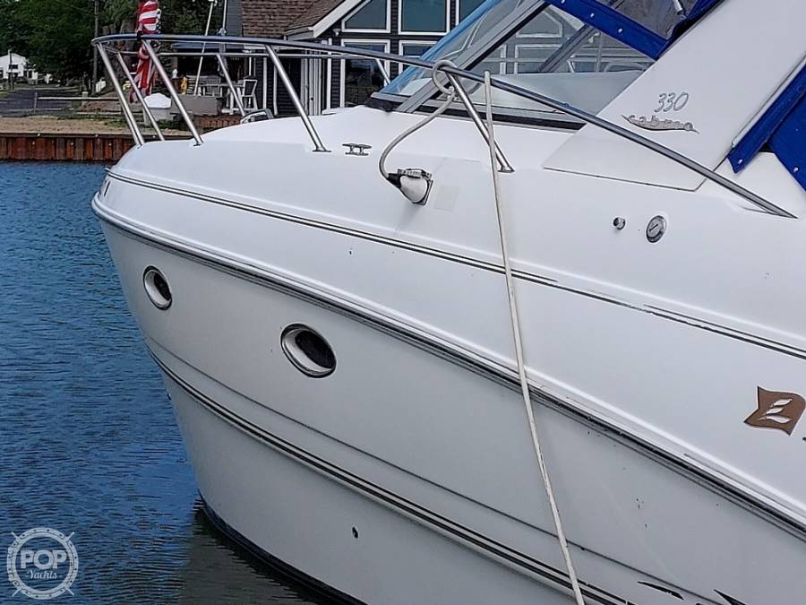 2000 Larson 330 Cabrio Power Boats, Express Cruisers For Sale in Port ...