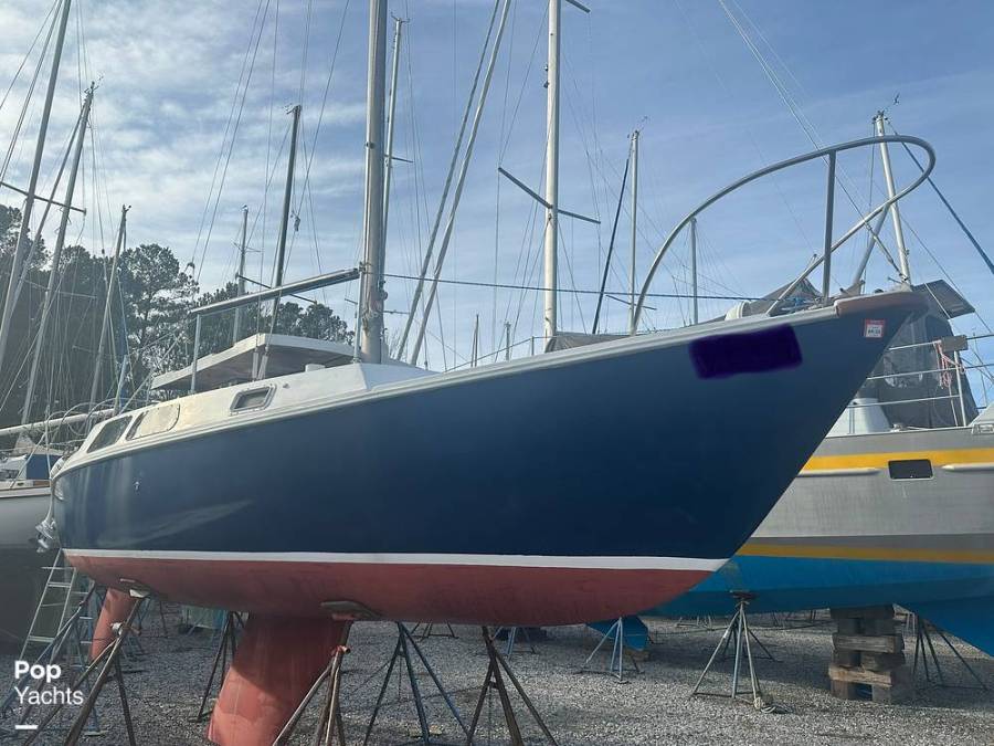 1972 CAL 27 Pop Top Sail Boats, Sloop Sail Boats For Sale in Deltaville, Virginia