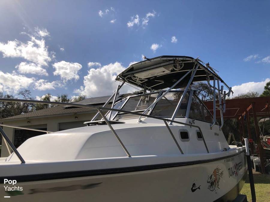 1999 Shamrock 260 Express Power Boats, Walkaround Boats For Sale in ...