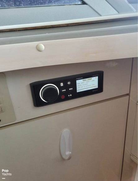 1998 Maxum 3000 SCR Power Boats, Express Cruisers For Sale in Park Hill ...