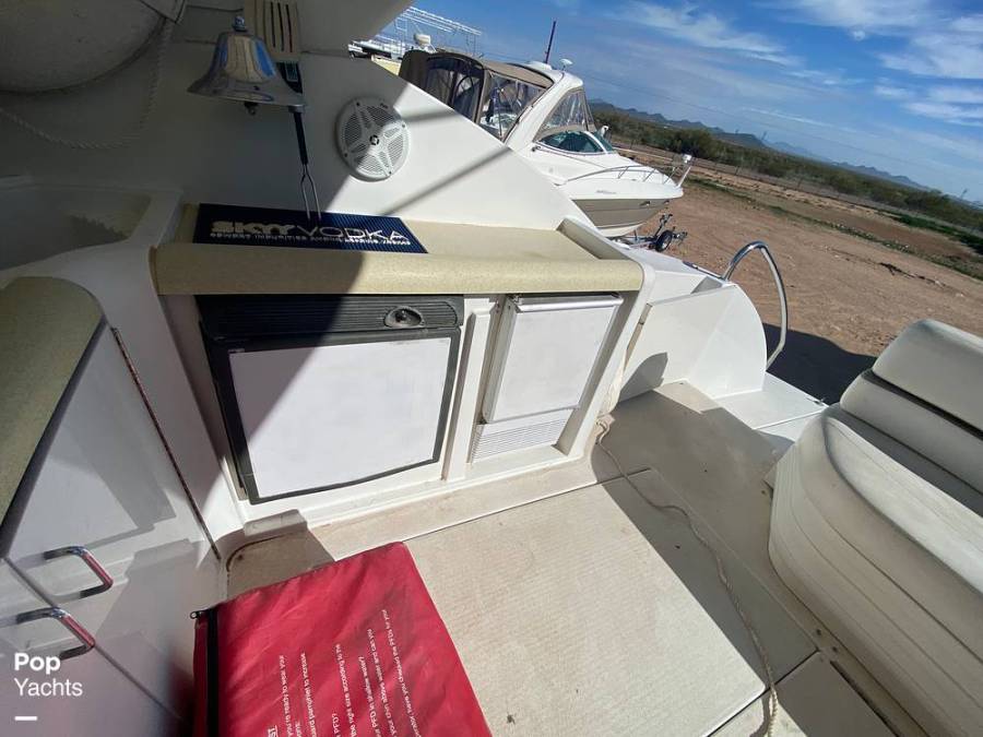 1998 Trojan 440 Express Power Boats, Express Cruisers For Sale in ...