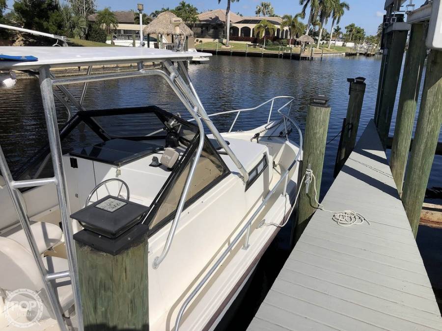 1988 Mako 230 Power Boats, Walkaround Boats For Sale in Cape Coral, Florida