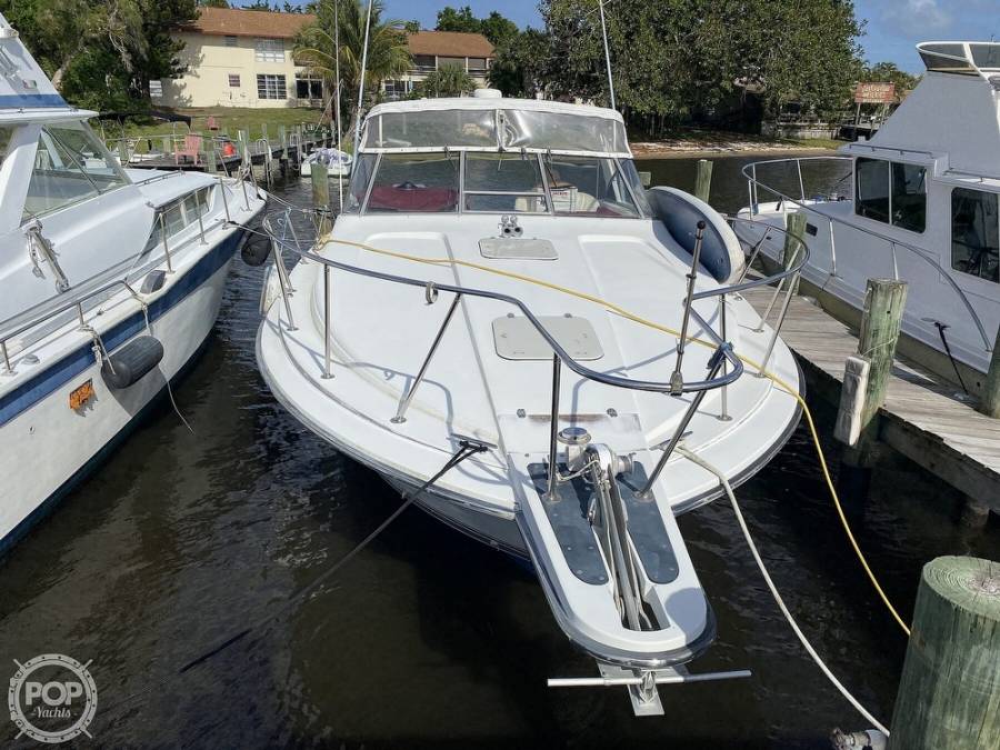 1985 Trojan 10M 330 Sport Express Power Boats, Express Cruisers For ...