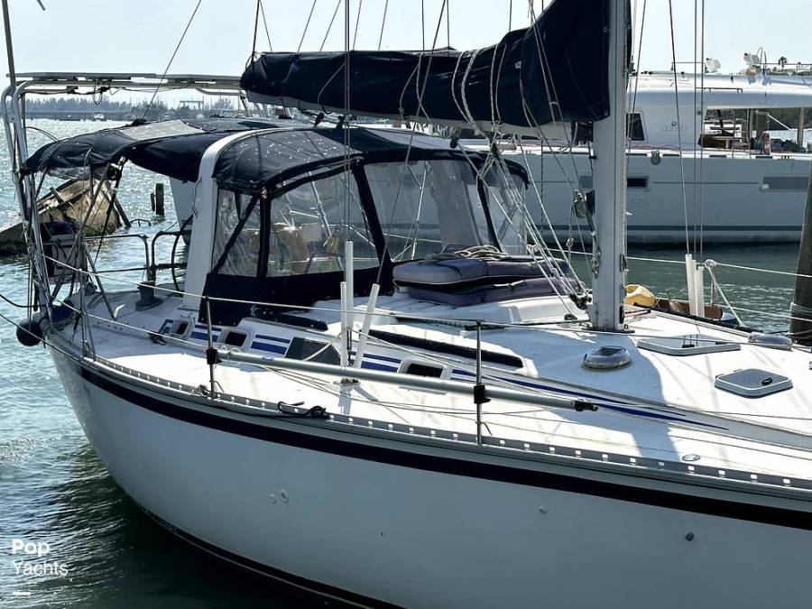 1985 Hunter 40 Legend Sail Boats, Sloop Sail Boats For Sale in Ft ...