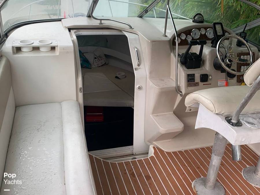 1995 Regal 256 Commodore Power Boats, Express Cruisers For Sale in ...