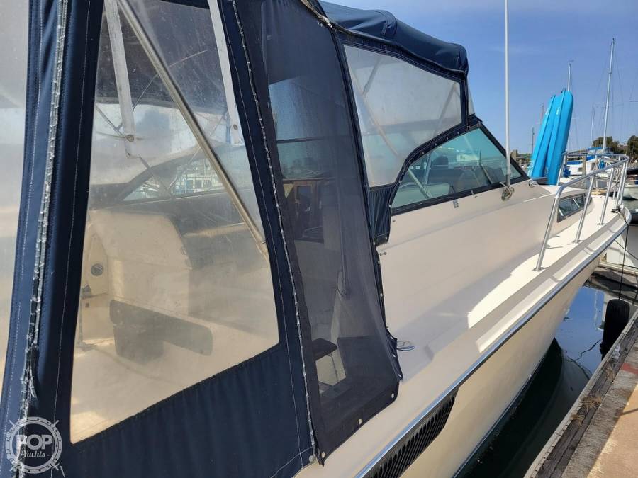 1979 Bayliner Victoria Power Boats, Express Cruisers For Sale in ...