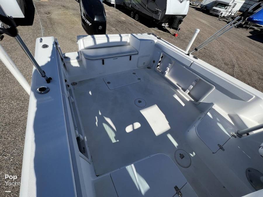 2005 Pro-Line 25WA Power Boats, Walkaround Boats For Sale in Windsor ...