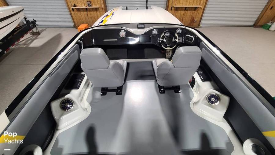 1998 DCB Mach 26 Power Boats, High Performance Boats For Sale in Clarks ...