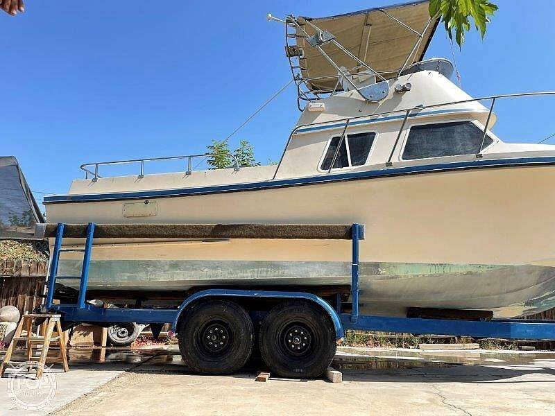 1988 Champion 26 Fish Hunter Blackman Power Boats, Sportfish ...