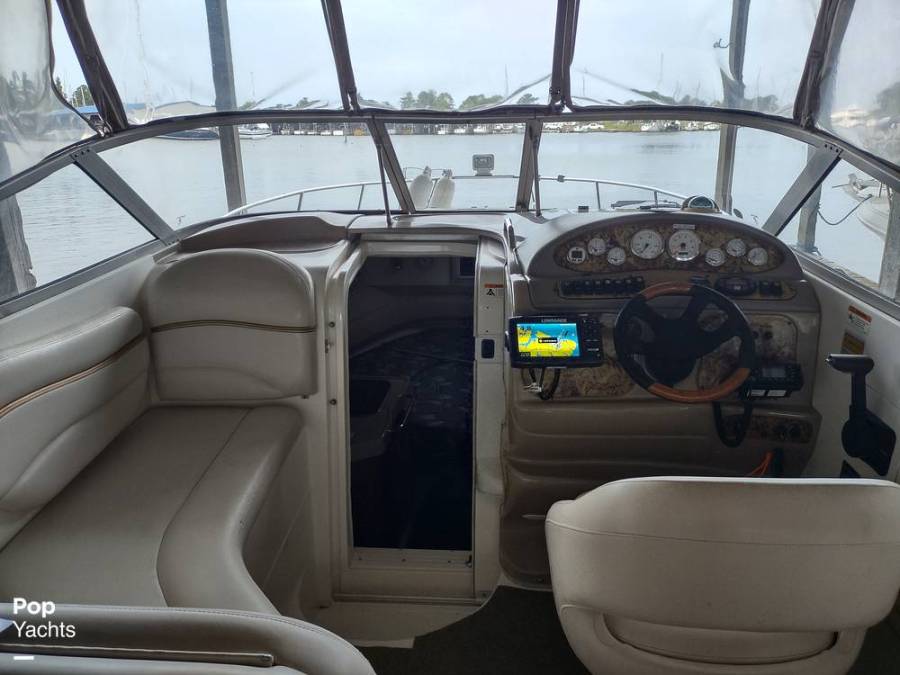 2004 Larson 240 Cabrio Power Boats, Express Cruisers For Sale in ...