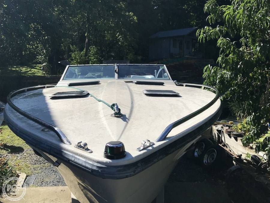 1984 Formula 302-SR1 Power Boats, High Performance Boats For Sale in ...