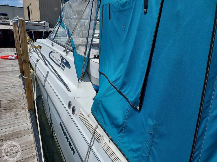 1993 Rinker Fiesta Vee 300 Power Boats, Express Cruisers For Sale in ...