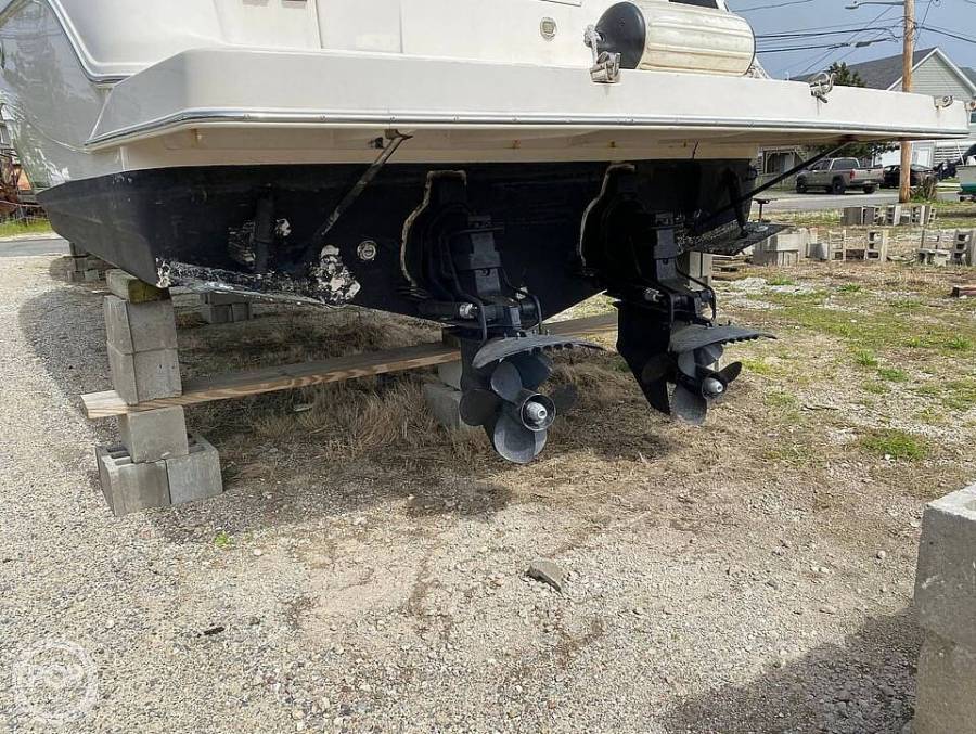 2004 Rinker 312 Fiesta Vee Power Boats, Express Cruisers For Sale in ...