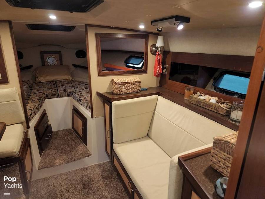 1984 Silverton 31 Gulfstream Power Boats, Express Cruisers For Sale in ...