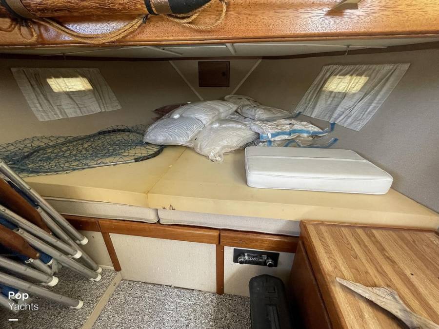1973 Marinette 32 Hardtop Express Power Boats, Sportfish/Convertible ...