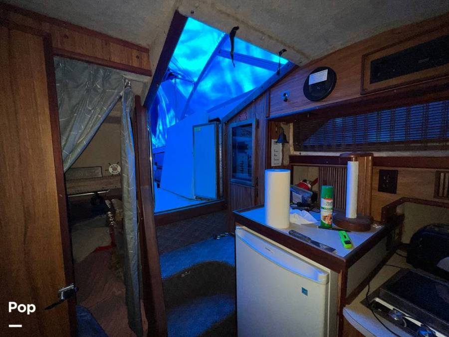 1985 Sea Ray 340 Sundancer Power Boats, Express Cruisers For Sale in ...