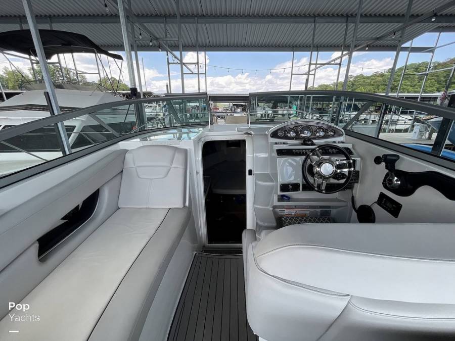 2018 Rinker 290 EX Power Boats, Express Cruisers For Sale in Greenwood ...