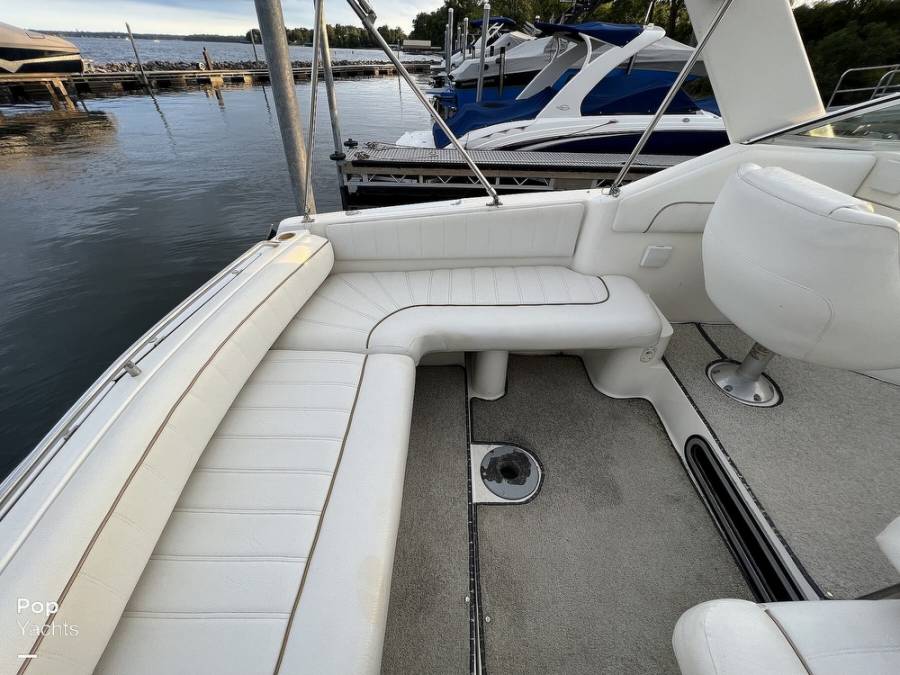 1998 Larson 290 Cabrio Power Boats, Express Cruisers For Sale in ...