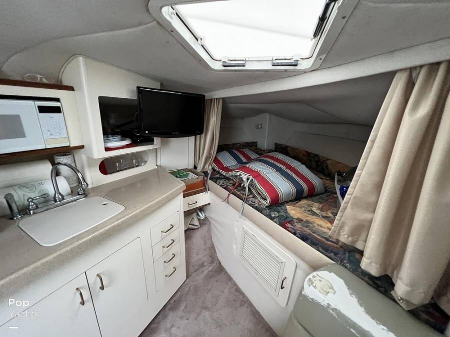 1998 Larson 290 Cabrio Power Boats, Express Cruisers For Sale in ...