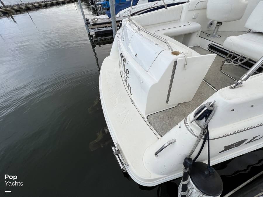 1998 Larson 290 Cabrio Power Boats, Express Cruisers For Sale in ...