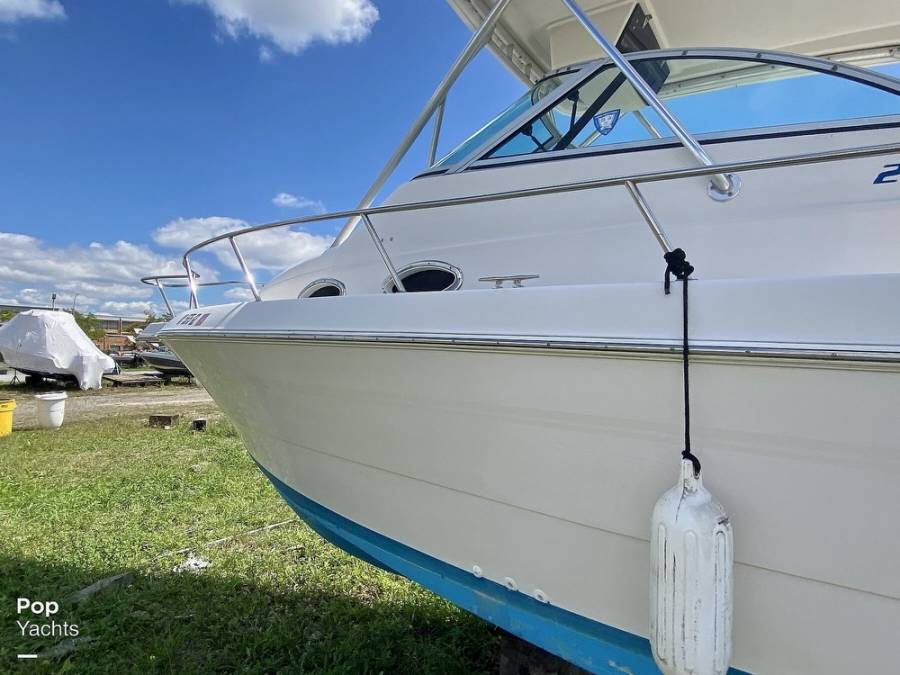 1997 Pro-Line 251 WA Power Boats, Walkaround Boats For Sale in Brooklyn ...