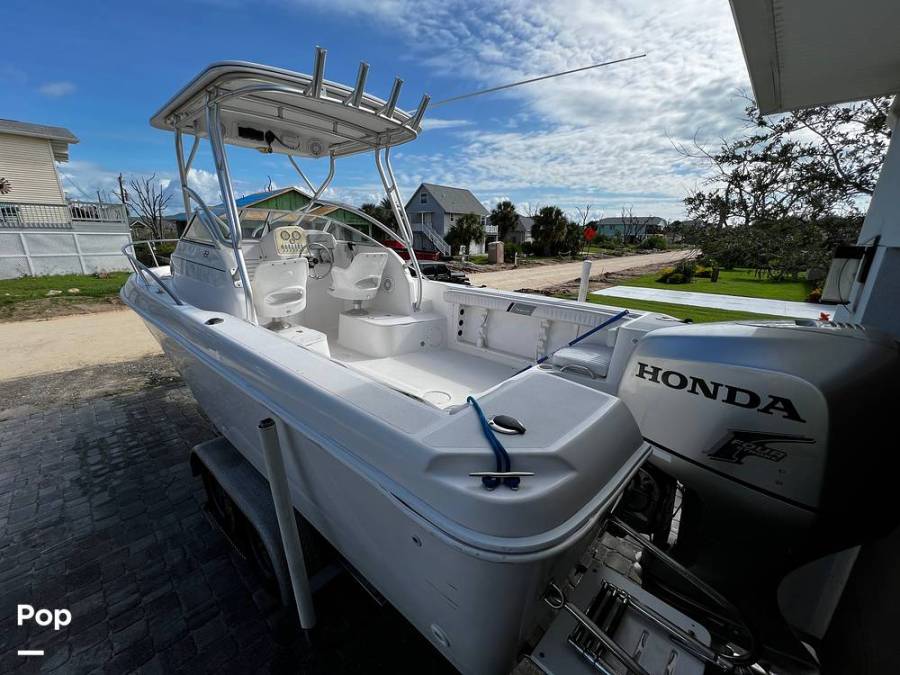 2004 Pro-Line 22 WA Power Boats, Walkaround Boats For Sale in St ...