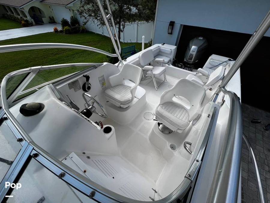 2004 Pro-Line 22 WA Power Boats, Walkaround Boats For Sale in St ...