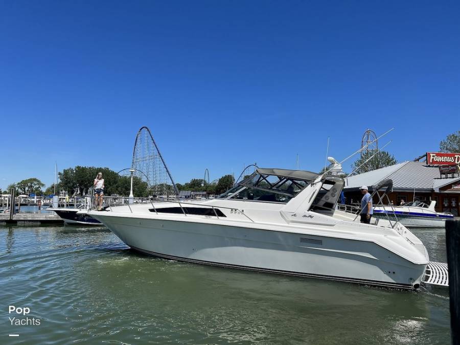 1993 Sea Ray 440 Sundancer Power Boats, Express Cruisers For Sale in ...