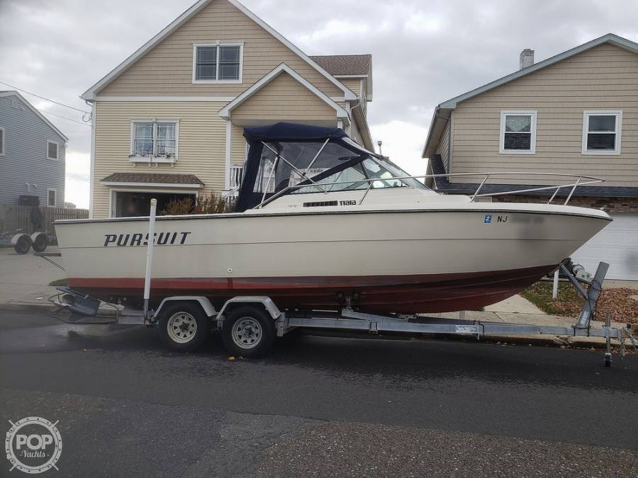 1983 Pursuit Tiara 2500 Power Boats, Walkaround Boats For Sale in ...