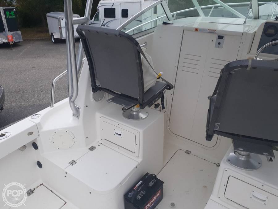 2005 Robalo 235 WA Power Boats, Walkaround Boats For Sale in Hampton ...