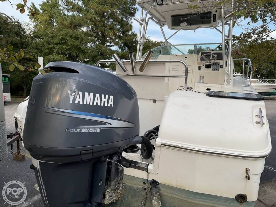 2005 Robalo 235 WA Power Boats, Walkaround Boats For Sale in Hampton ...