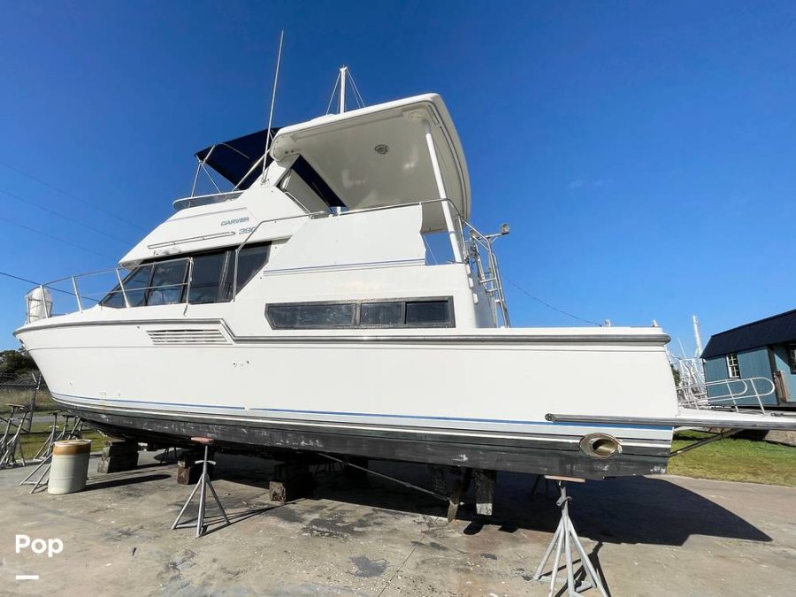 1993 Carver 390 Power Boats, Aft Cabins For Sale in Apalachicola, Florida
