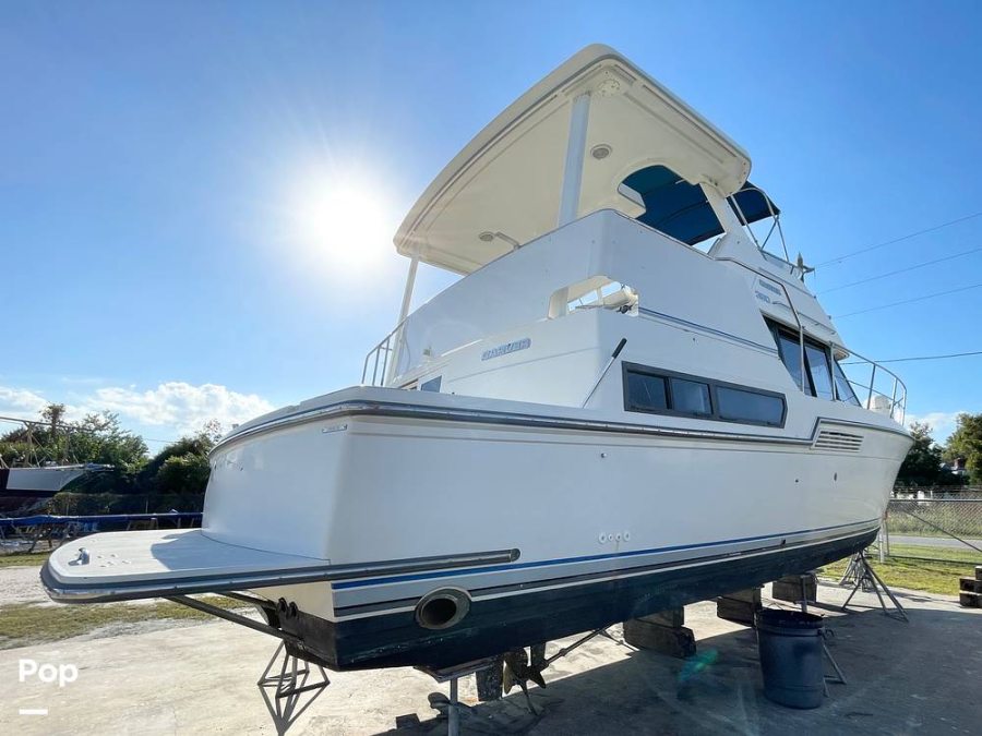 1993 Carver 390 Power Boats, Aft Cabins For Sale in Apalachicola, Florida