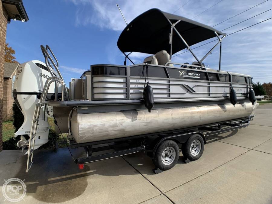 2020 Xcursion 245 PFX HD Power Boats, Tritoon Boats For Sale in ...