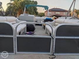 1993 Starcraft Stardeck 240 DLX Power Boats, Pontoon Boats For Sale in ...