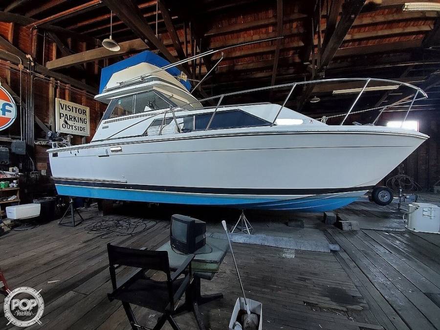 1977 Trojan F-30 Flybridge Sedan Power Boats, Sportfish/Convertible For ...