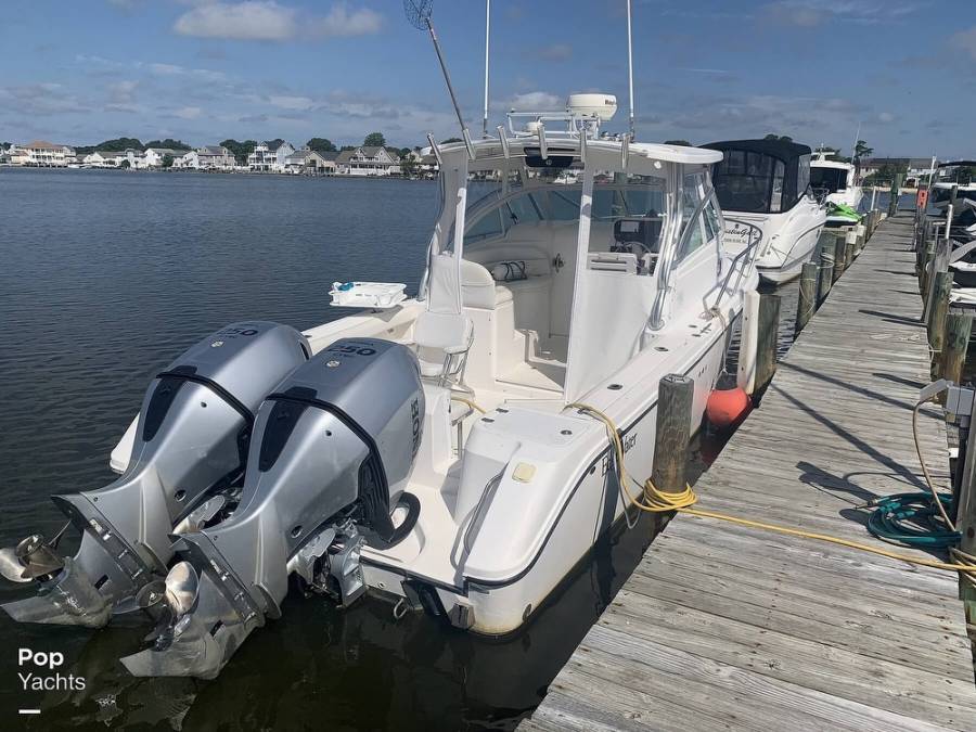 2003 Edgewater 265 EX Power Boats, Walkaround Boats For Sale in Toms ...