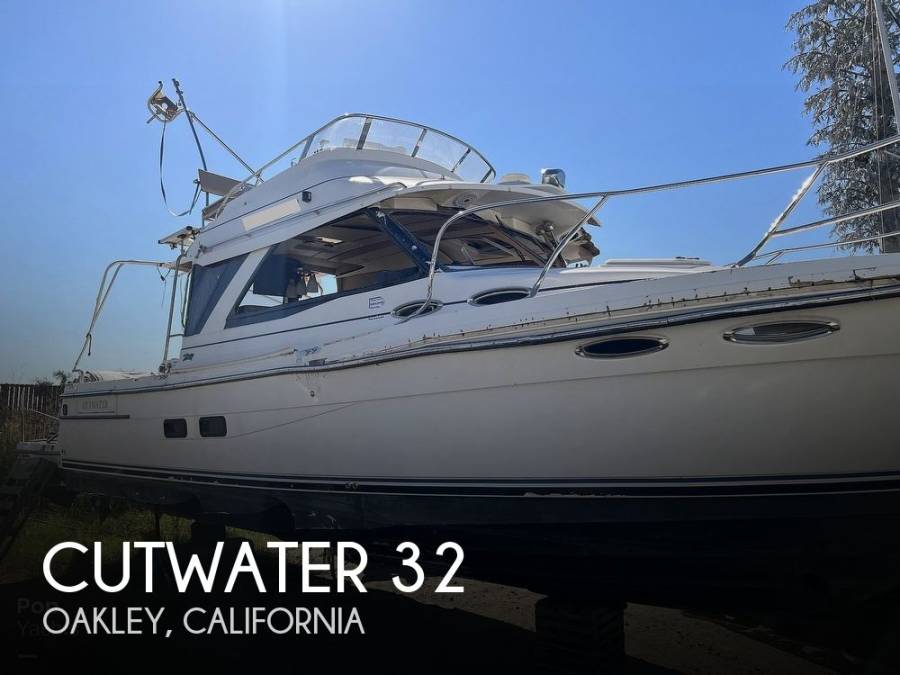 2021 Cutwater C-32 Command Bridge Power Boats, Sportfish/Convertible ...